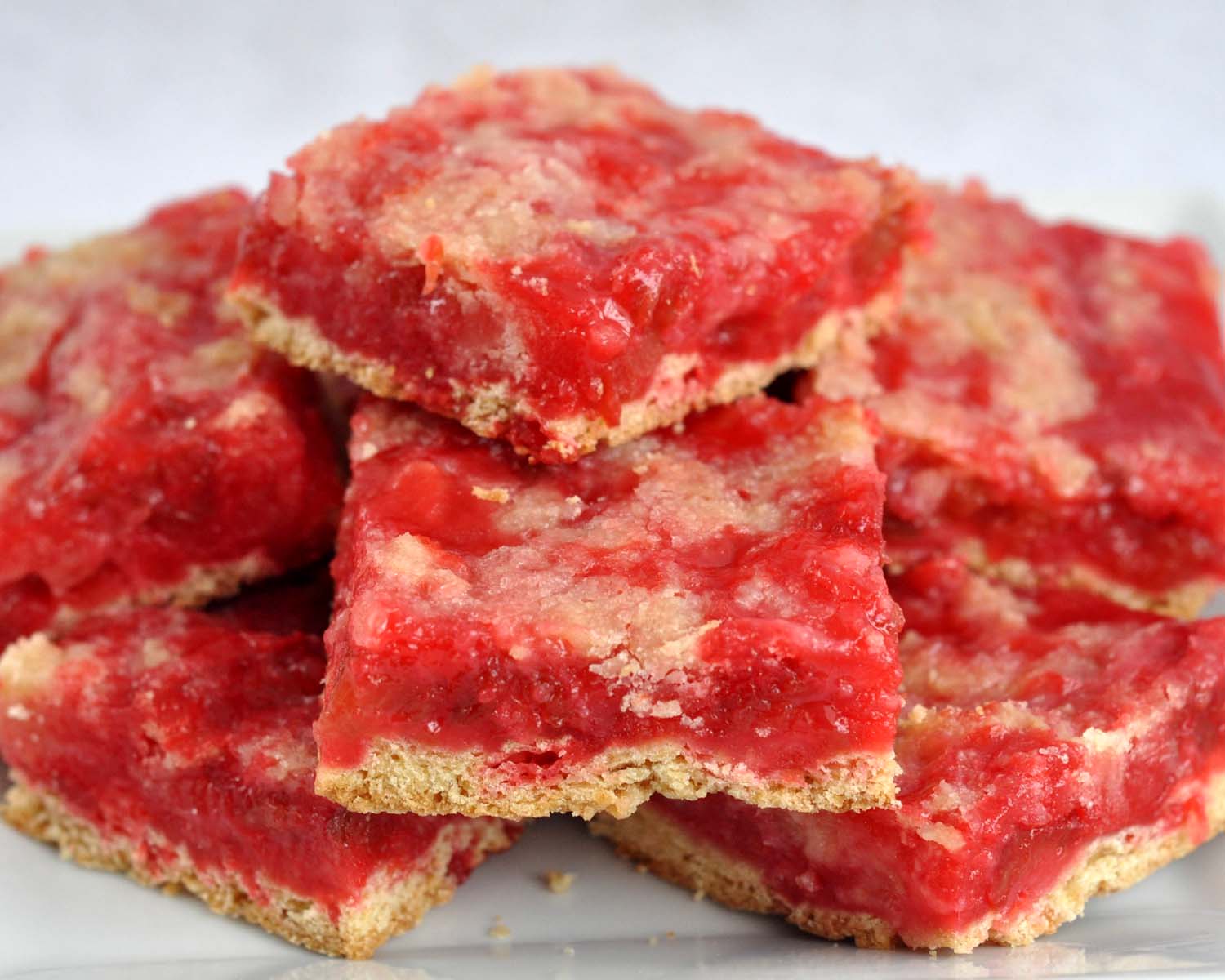 strawberry rhubarb bars with jello