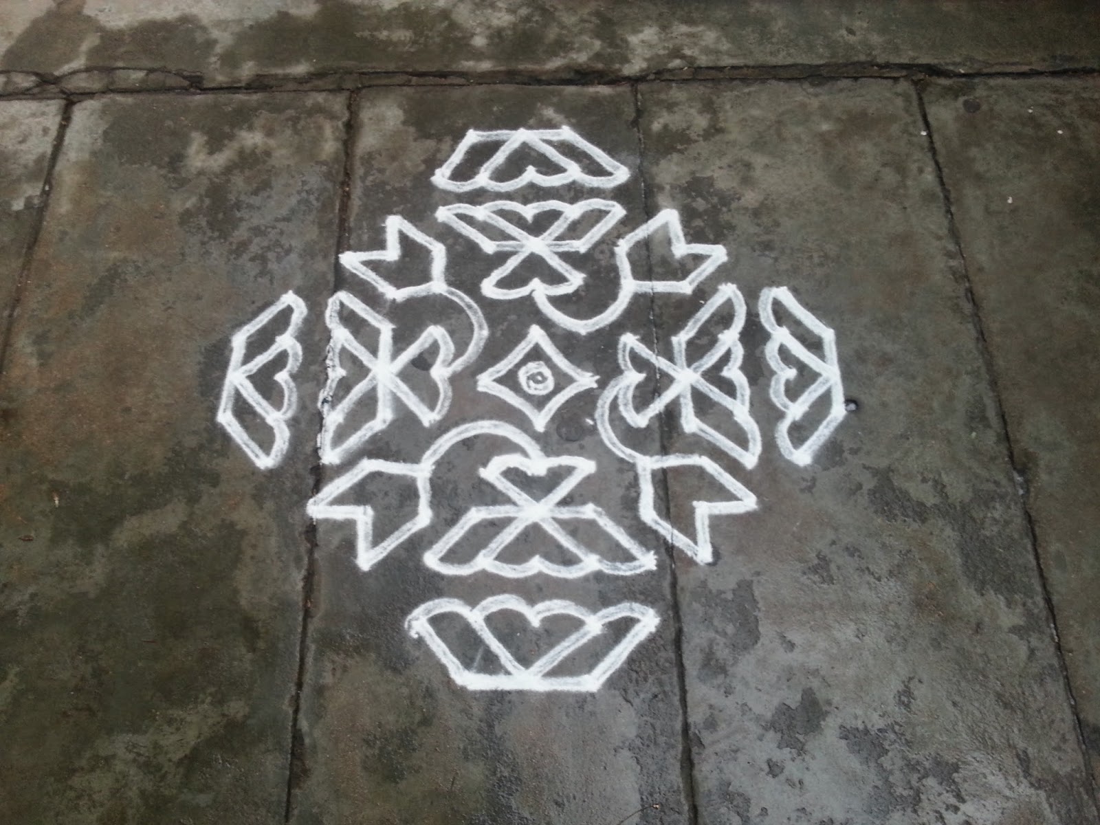 Rangoli designs/Kolam: [S.No 121] 13 Pulli 3 Varisai 3 Varai Ner Pulli ...