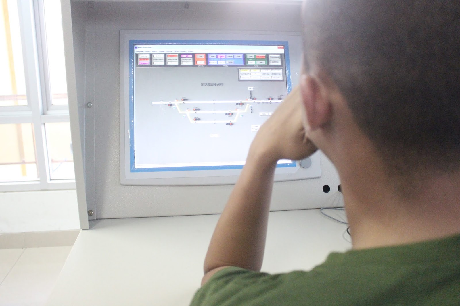 Cara Merawat Sistem Interlocking Sinyal Mekanik Berbasis Relay pada ...