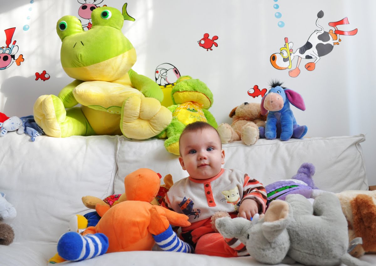 Every now and then: Bebe strumf, 8 luni