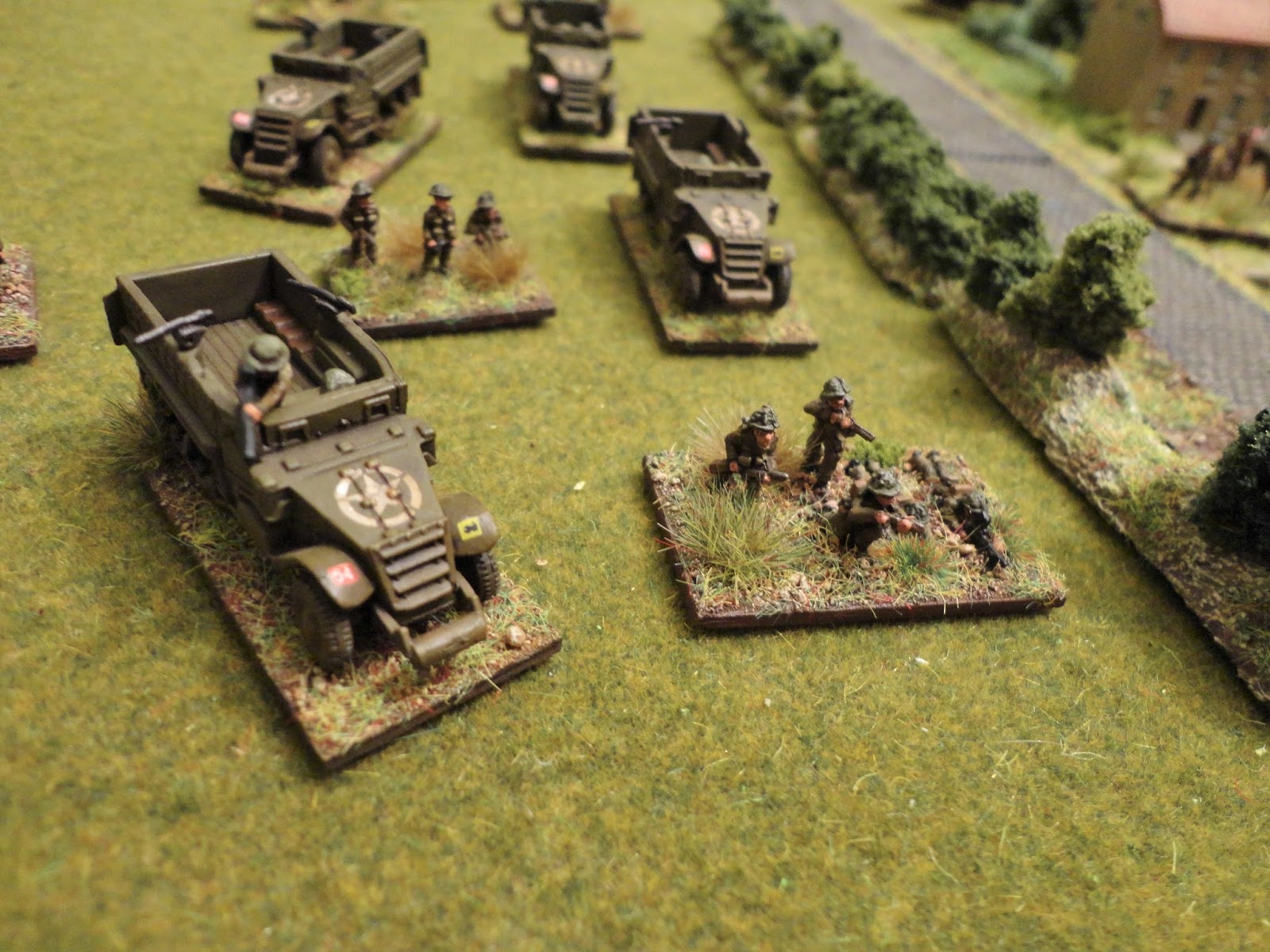 10/ 12mm WW2 and 6mm Napoleonic gaming: British motor company