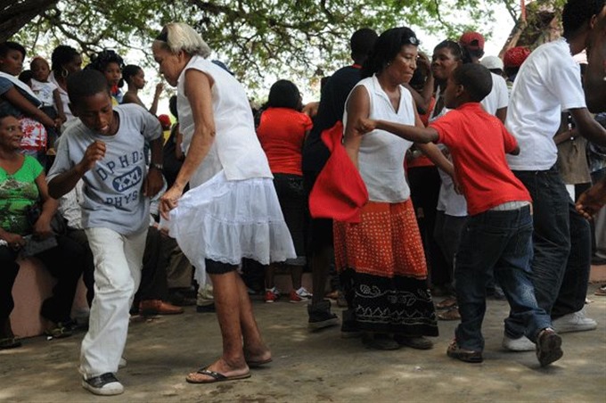 Así celebran en Baní “La gran fiesta de la Sarandunga”.