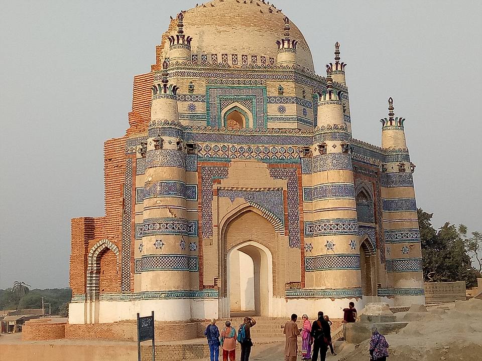 Uch sharif-The Saint and Sufism-Pakistan Holidays - Tour Guidance