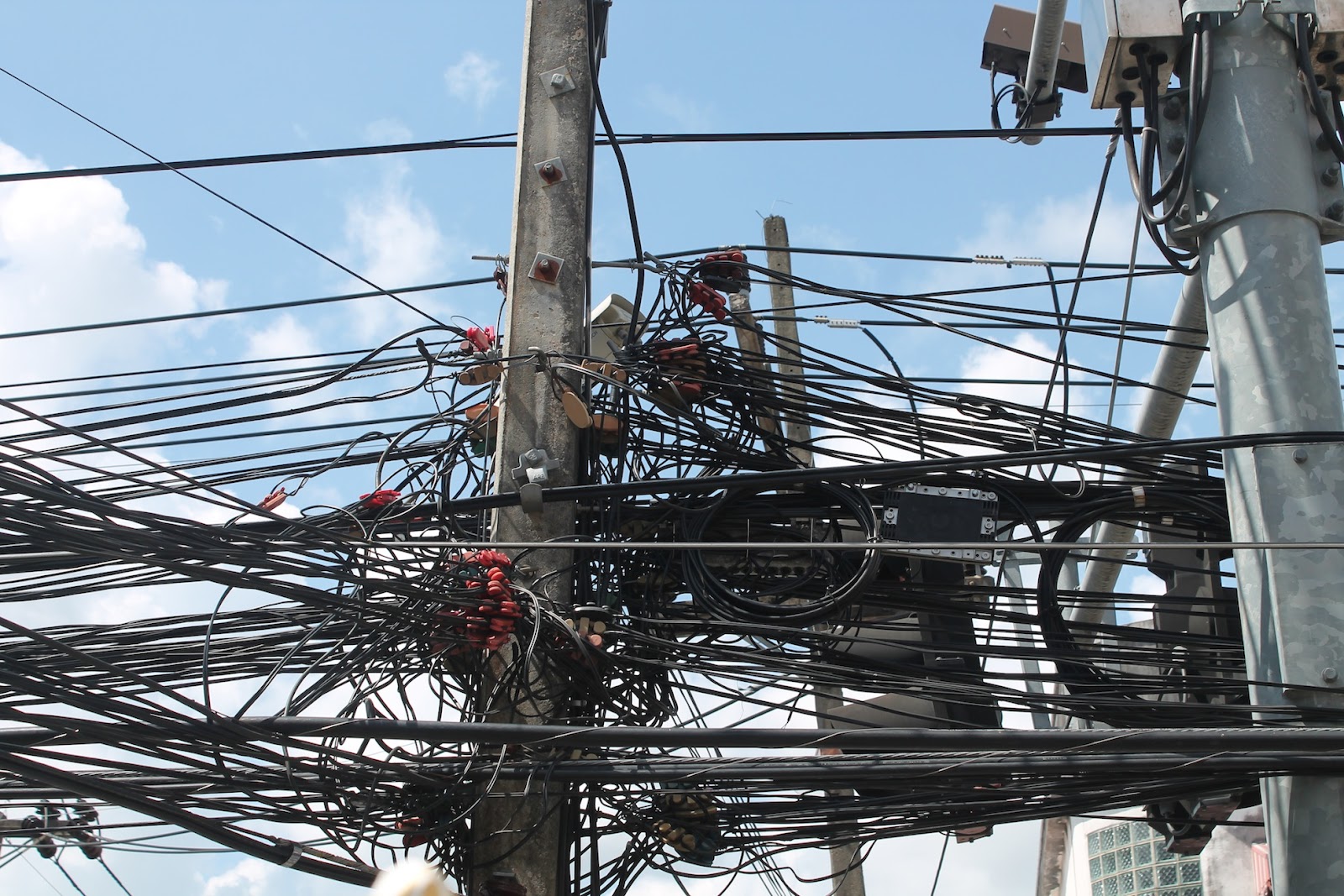 Tim in Thailand : Overhead wires - what happens next? (Post 2)