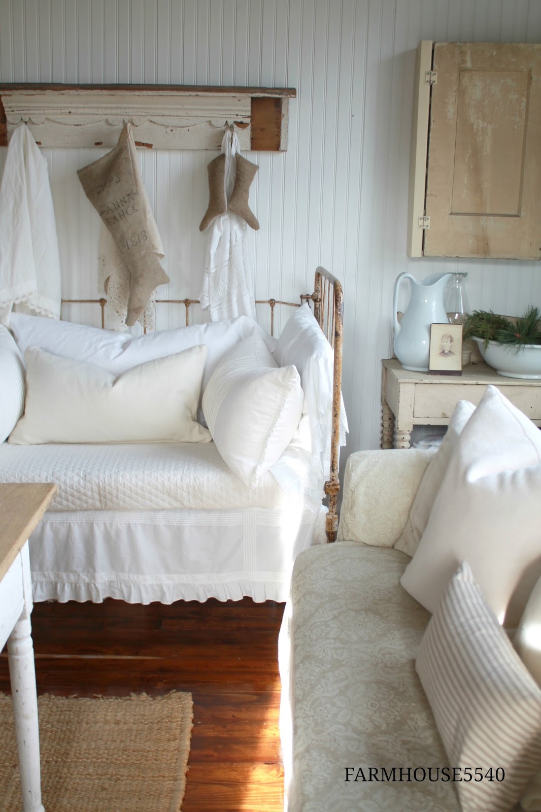 FARMHOUSE 5540: 2017