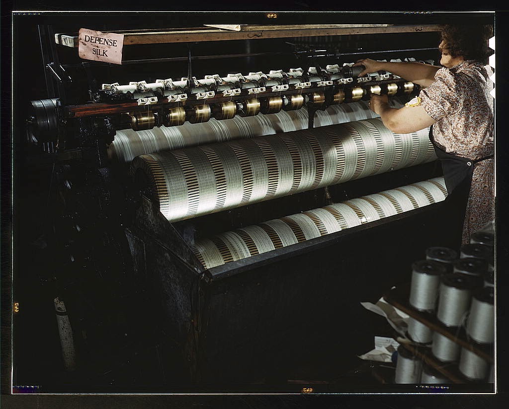 50 Amazing Color Photographs That Capture Everyday Life in the United ...