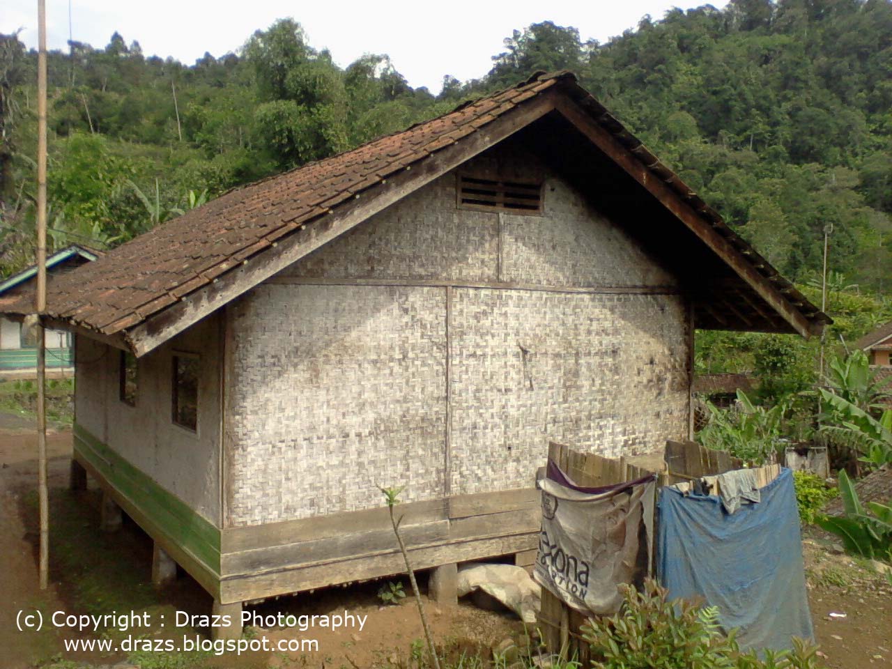 Rumah Sunda Yang Tersisa 2 ~ www.drazs.blogspot.com