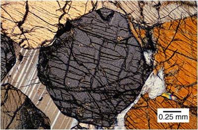 Jejak Jejak Perjalanan: ATLAS OF IGNEOUS AND METAMORPHIC ROCKS, MINERAL ...