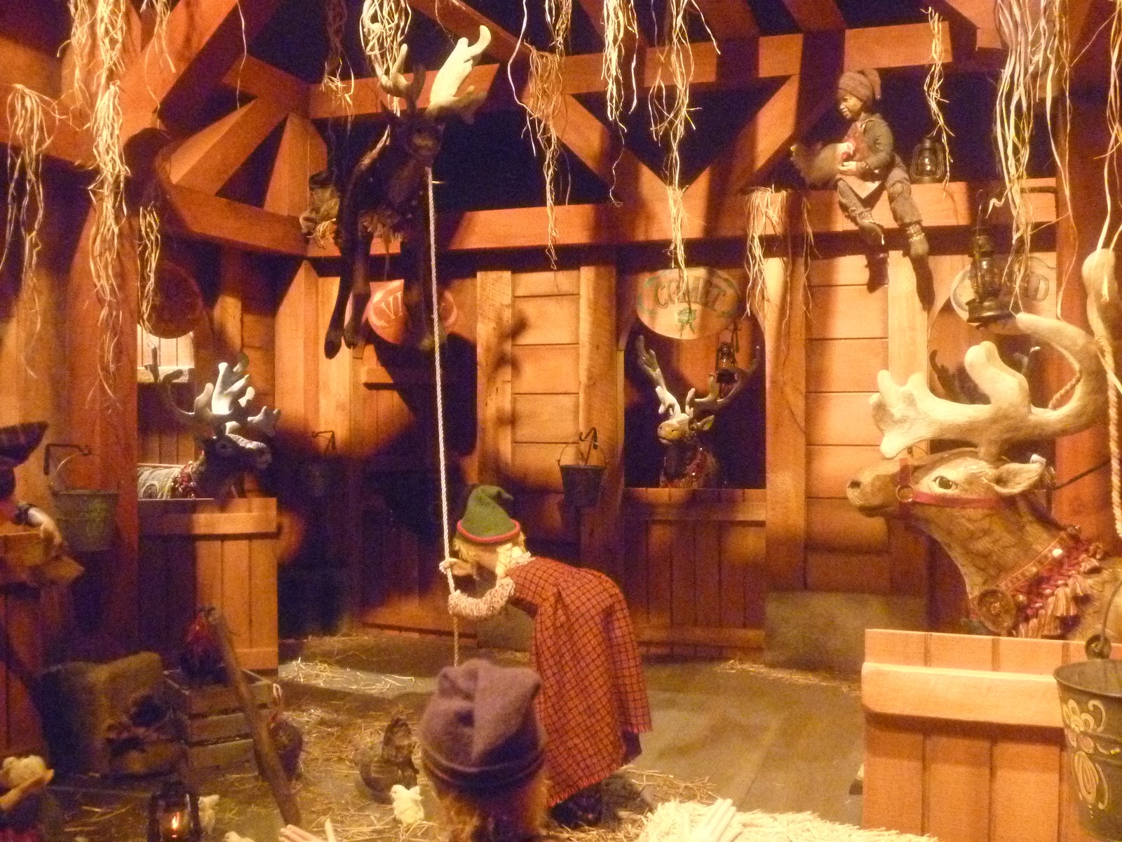 Peter's Puppets: Photos of Elf Village at Macy's Santaland