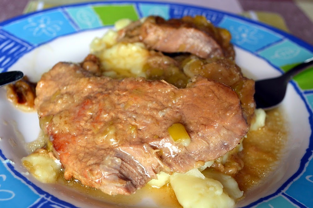 Hleb i so: Teleće šnicle sa prazilukom