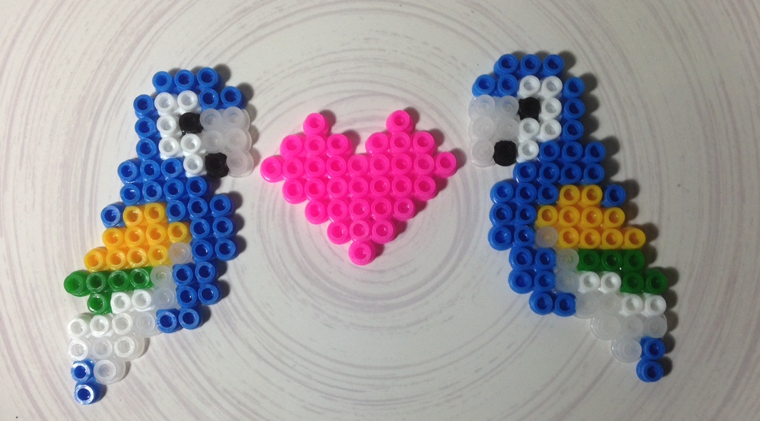 RoSa creazioni: Collana con uccellini e cuore con le hama beads della ...