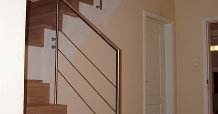 Moderne trapleuning bij houten gesloten hoektrap | Van Dinter ...