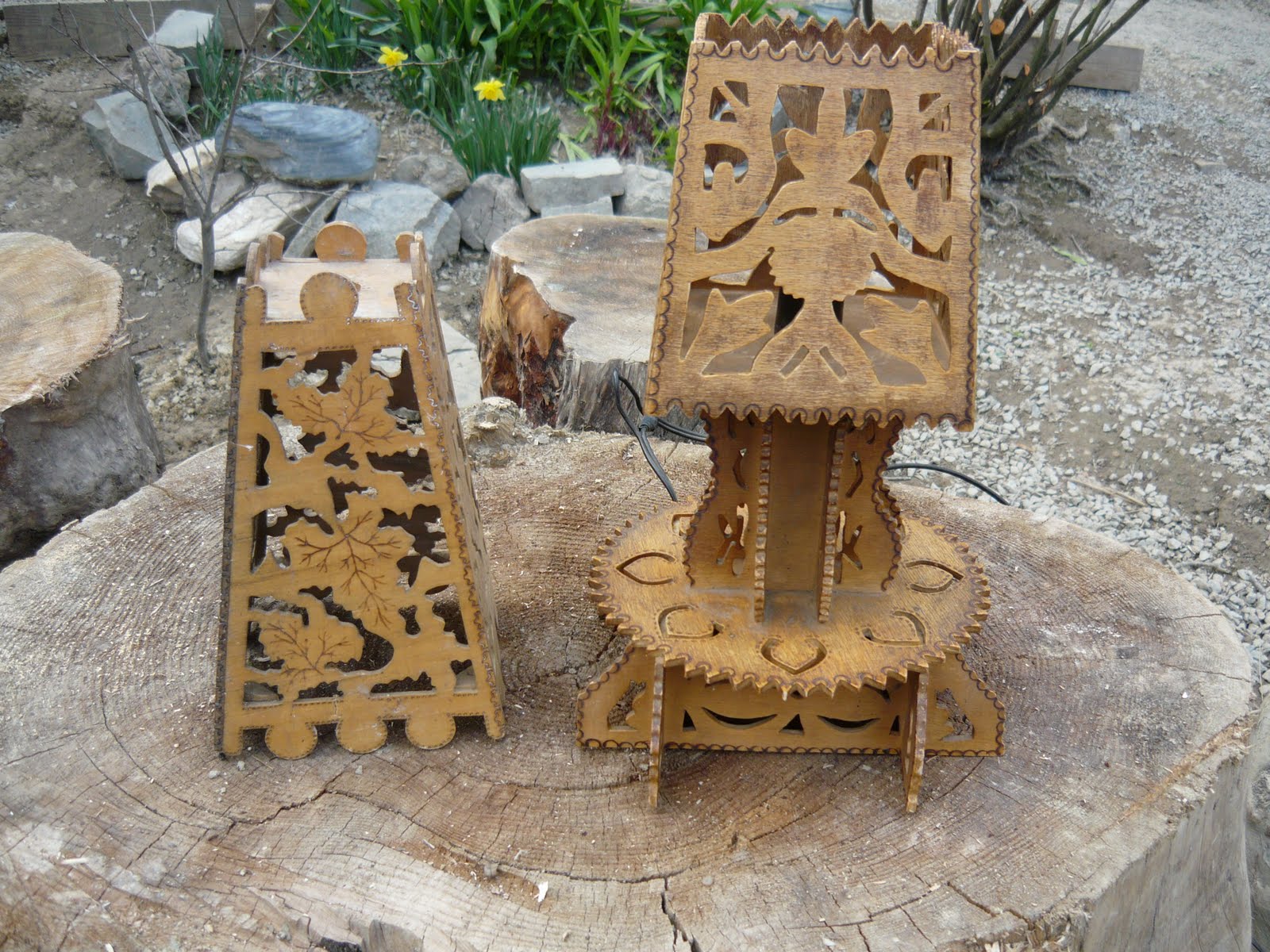 Lucrari realizate prin traforaj | Ciudatenii Rustice - Poze mobilier ...