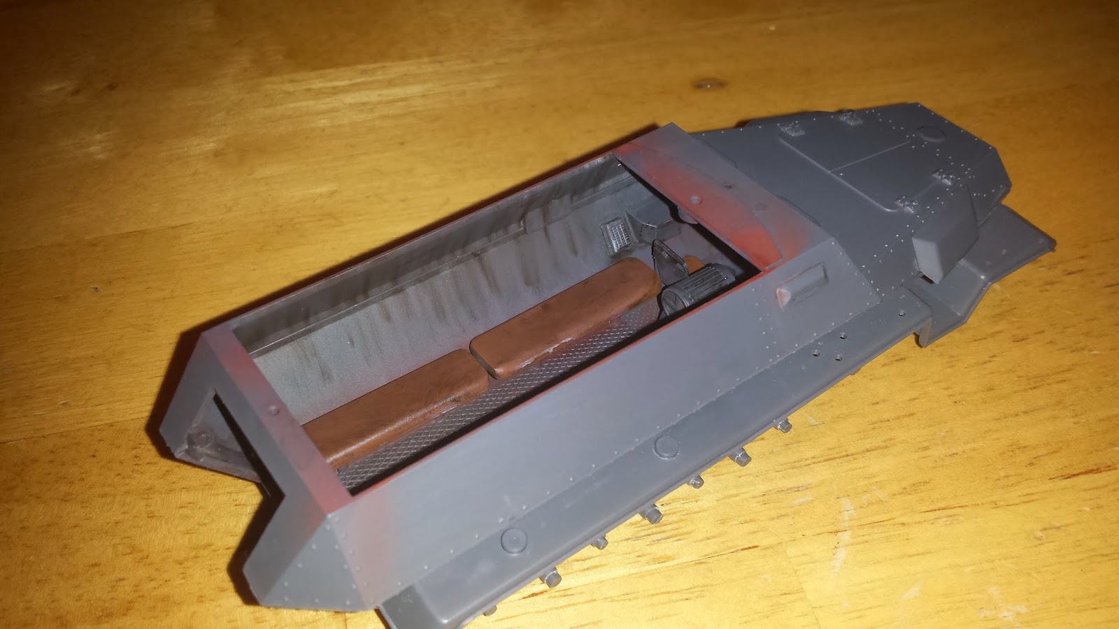 A Model for Ants: Hanomag's Interior Painting