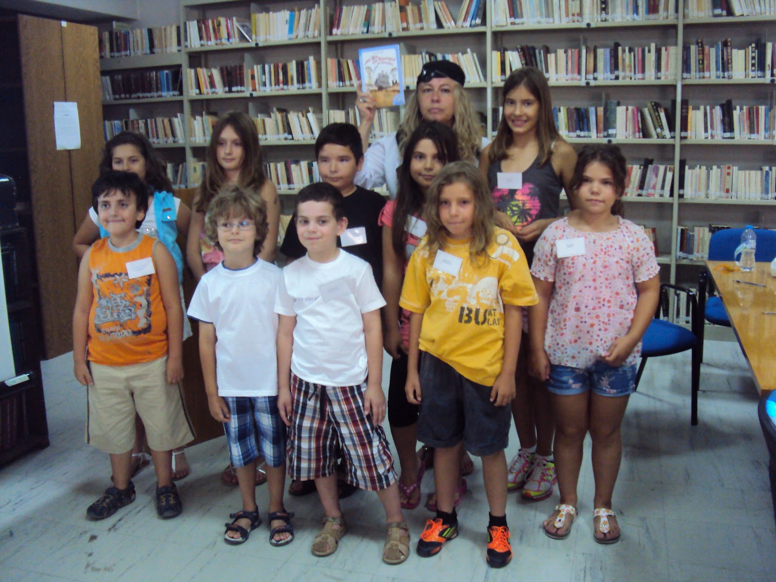 Εφημερίς "ΦΩΚΙΣ": ΔΙΑΔΡΟΜΕΣ ΜΕ ΠΥΞΙΔΑ ΤΗ ΔΗΜΟΤΙΚΗ ΒΙΒΛΙΟΘΗΚΗ ΑΜΦΙΣΣΑΣ