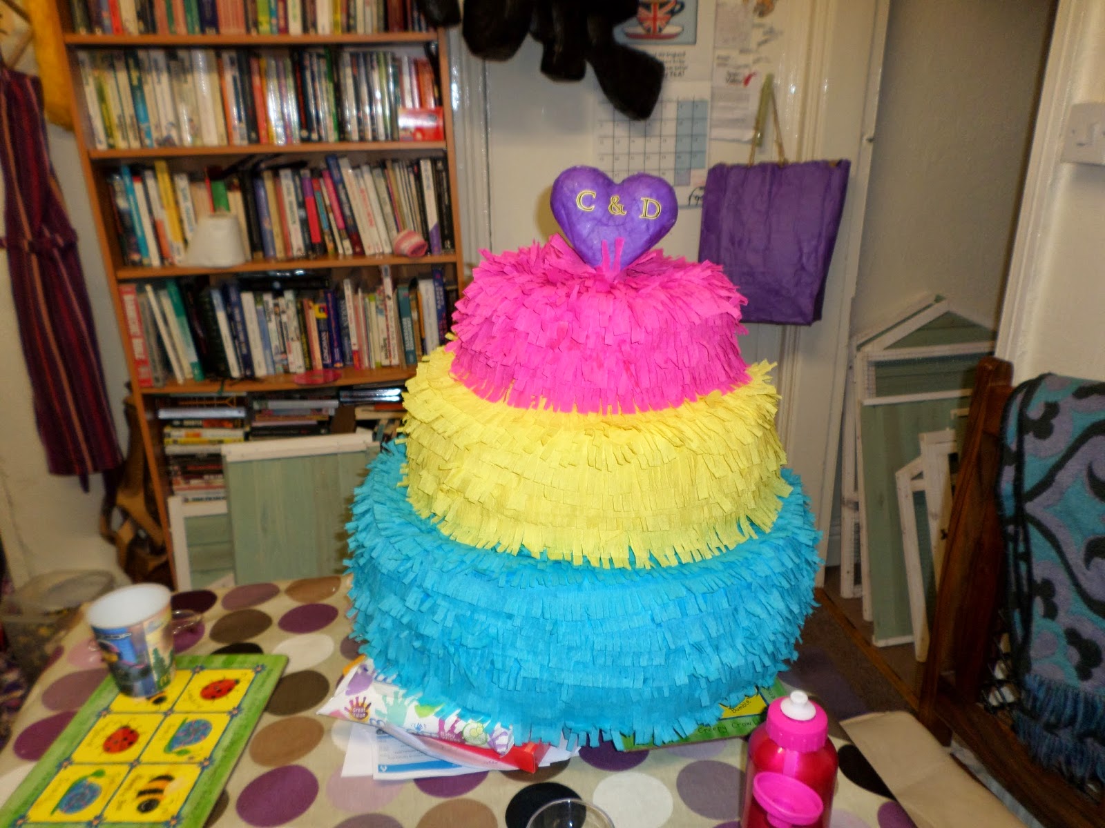 The pinata lady: custom made pinatas: Wedding cake pinata