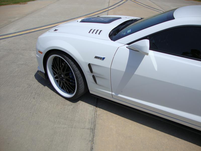 HOT CARS TV: A few better shots of Mannie Fresh's ZR1 Camaro