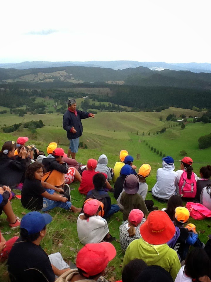 Ruma 1 @ Tautoro School: Ko Tauanui te maunga. Ko Kereru te roto. Te ...