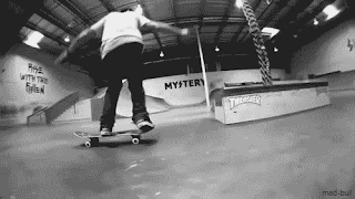 Skater: Duas Gifs de manobras de SKATE