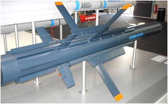 SUBMARINOS ---: MISIL ANTIAERO SUBMARINO "IDAS"