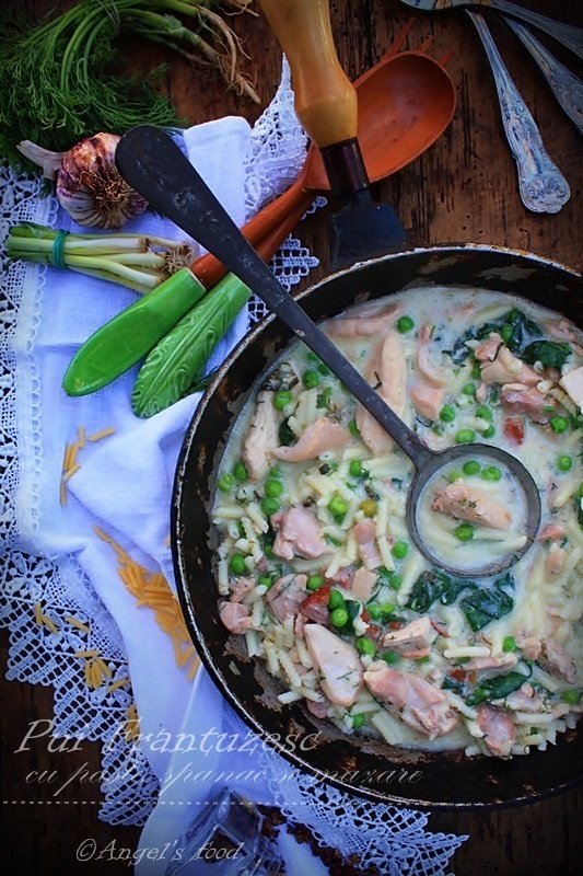 Angel's food: Pui frantuzesc cu mazare, spanac si paste gartene