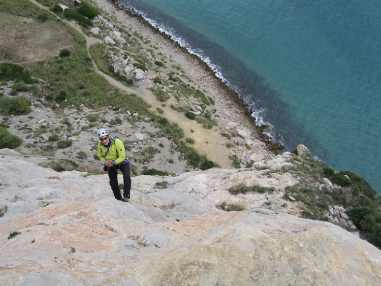 joan asín: GARRAF. PENYA SEGAT DE LA FALCONERA. Via MIRAMAR