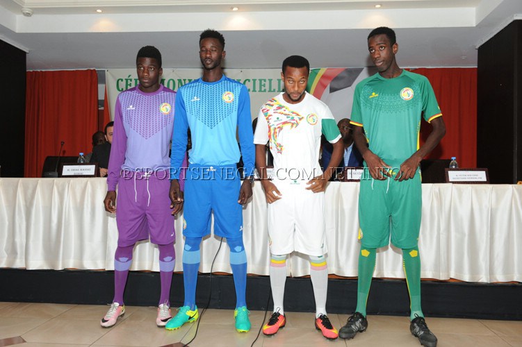 Fútbol Africano: Senegal presentó nueva camiseta