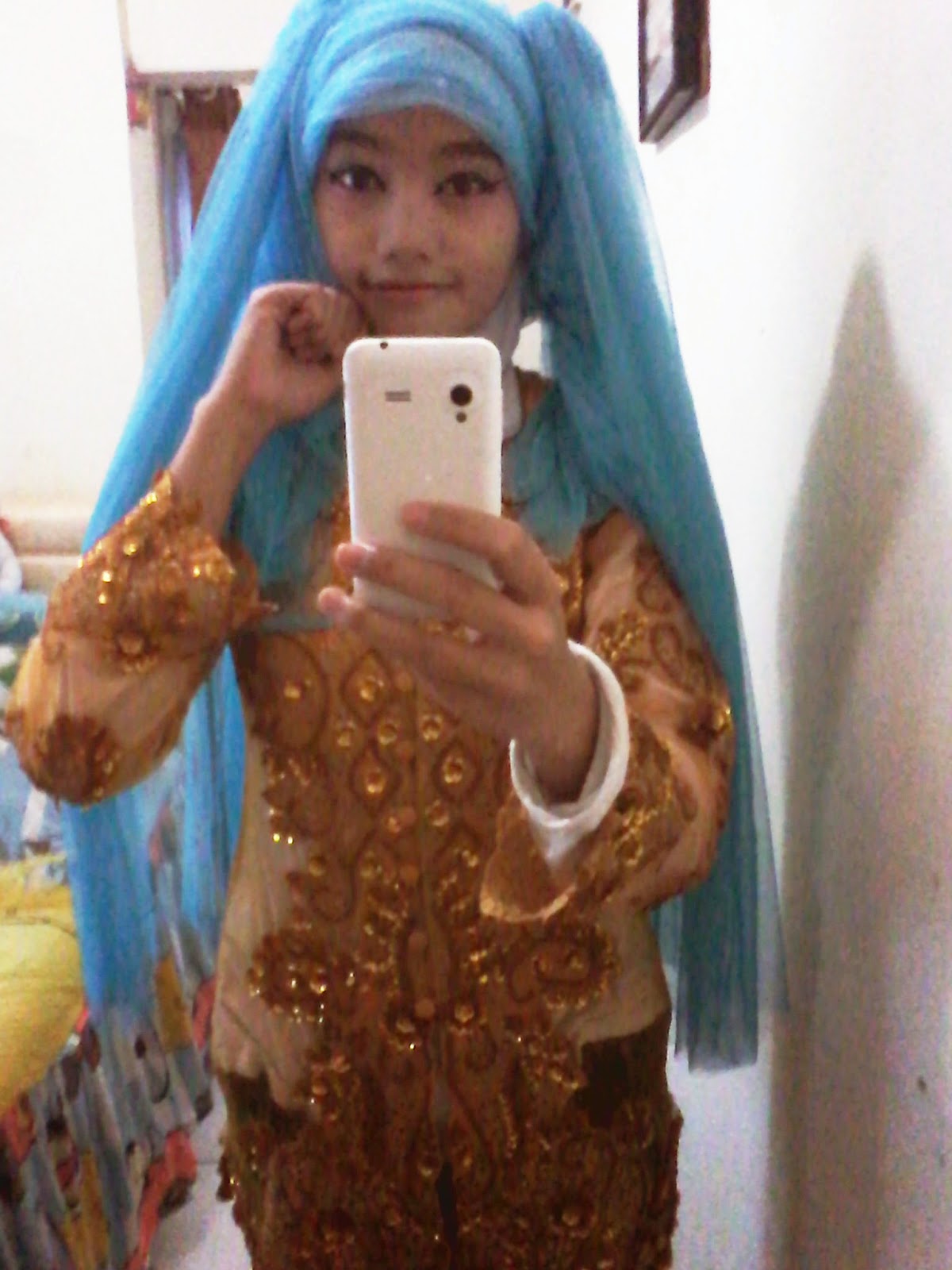 Muslim Cosplay: Hatsune Miku Hijab Cosplay Tutorial~