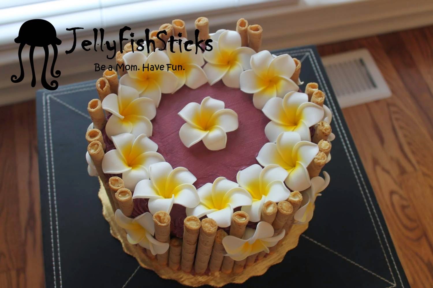 Easy Aloha Cake Decorations