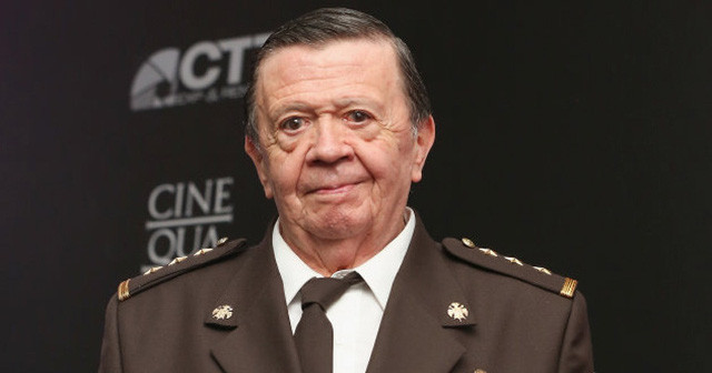 Xavier López cambia a 'Chabelo' por 'Complot' - DTM Querétaro