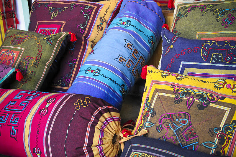 Wandering Threads: [ THE CRAFTS CENTRE ] Pokhara, Nepal