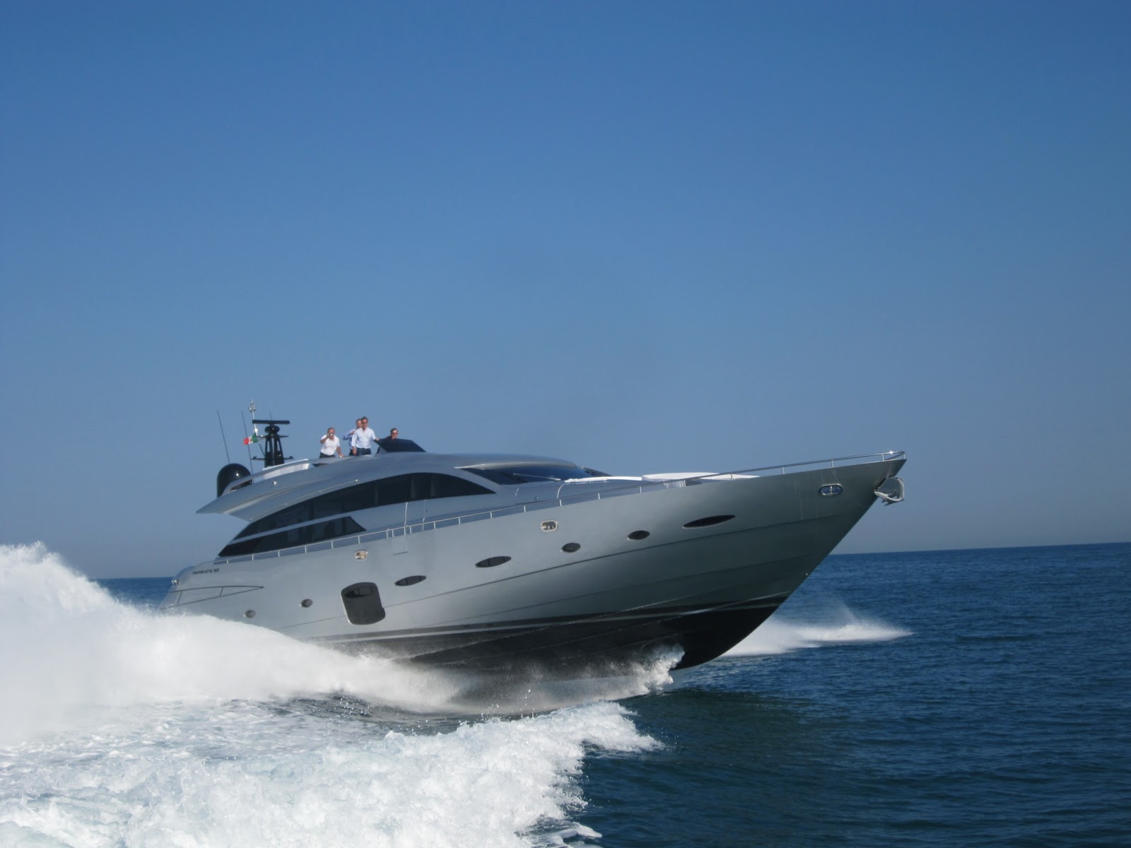 Pershing Yachts: Pershing Yachts 82' & 92' Speed & Performance