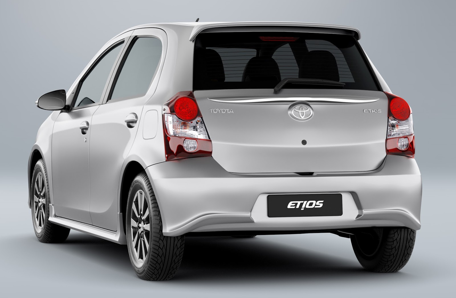 Toyota Etios 2019 ganha controles de estabilidade/tração e perde versão ...