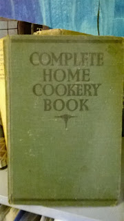 Vintage Recipe Books : Complete Home Cookery Book