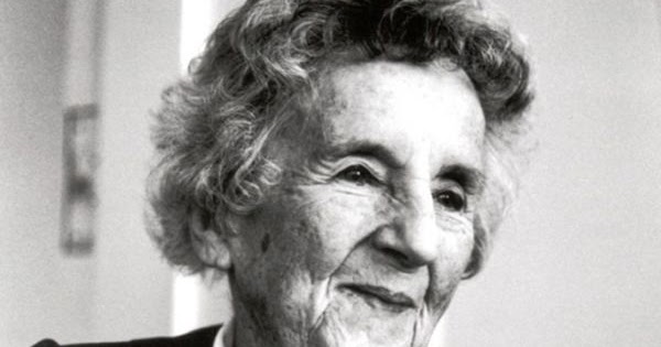 Hall of Fame: Virginia Henderson | Rara Niken FA's Blog