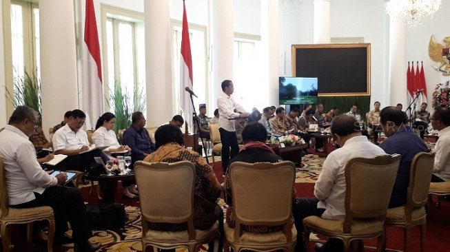 Viral TKN Jokowi Parodikan Siap Presiden Prabowo, Andre Rosadi Curcol ...