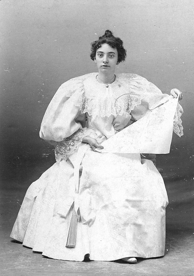 Stunning Photos of Stylish Girls That You Won't Believe They Came From ...