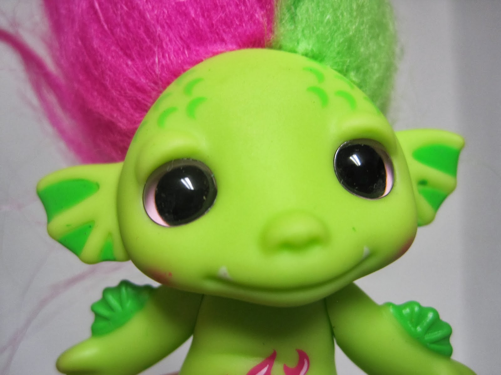 Never Grow Up: A Mom's Guide to Dolls and More: Zelfs Green House ...