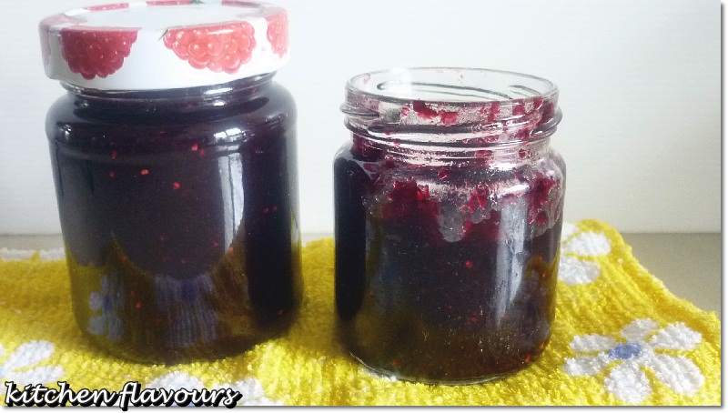 kitchen flavours: Black Mulberry Jam