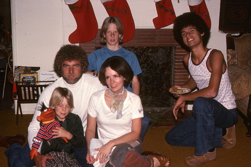 46 Intimate Pictures That Recall Family Portraits in the 1970s ...