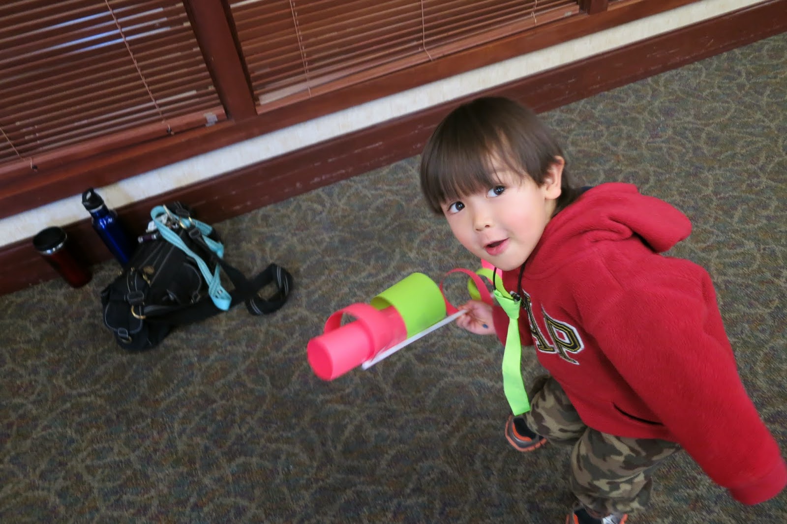 WonderWorks: Straw Flyers : library makers