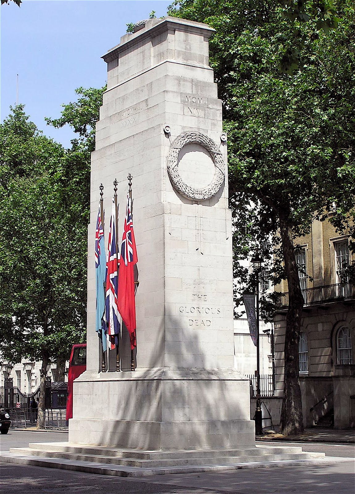 'Hear The Boat Sing': The Oarsmen’s Cenotaphs*