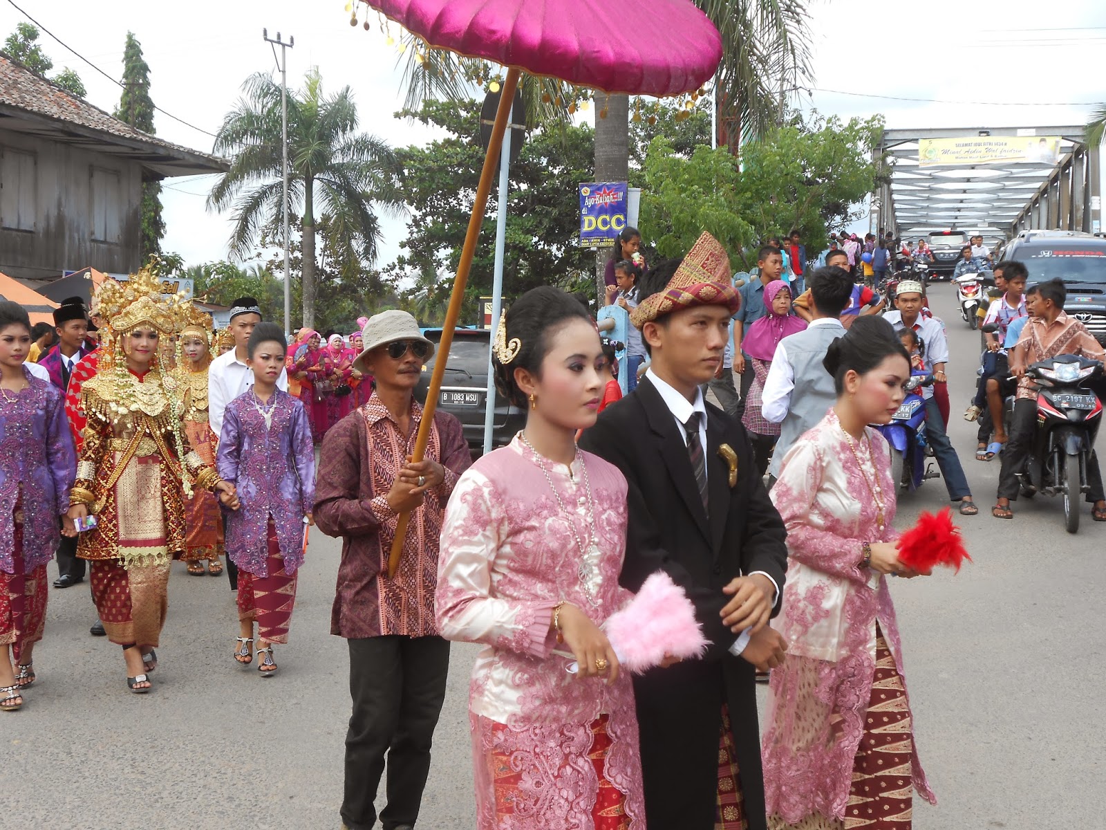 Patimah Rusli: Adat Istiadat Kayuagung (midang)