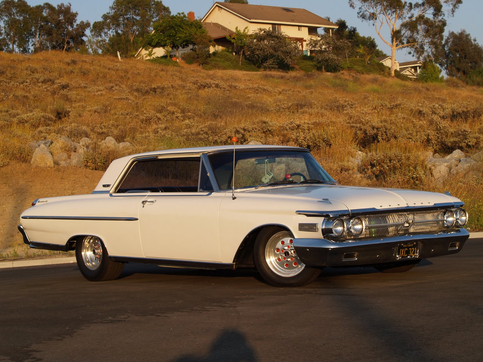 FRANK'S CLASSIC CAR BLOG: The Mercury is Rising