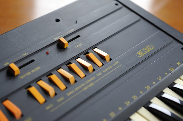 MATRIXSYNTH: Eko Pony Synth