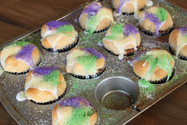 Crave. Indulge. Satisfy.: Mardi Gras - King Cake Cupcakes