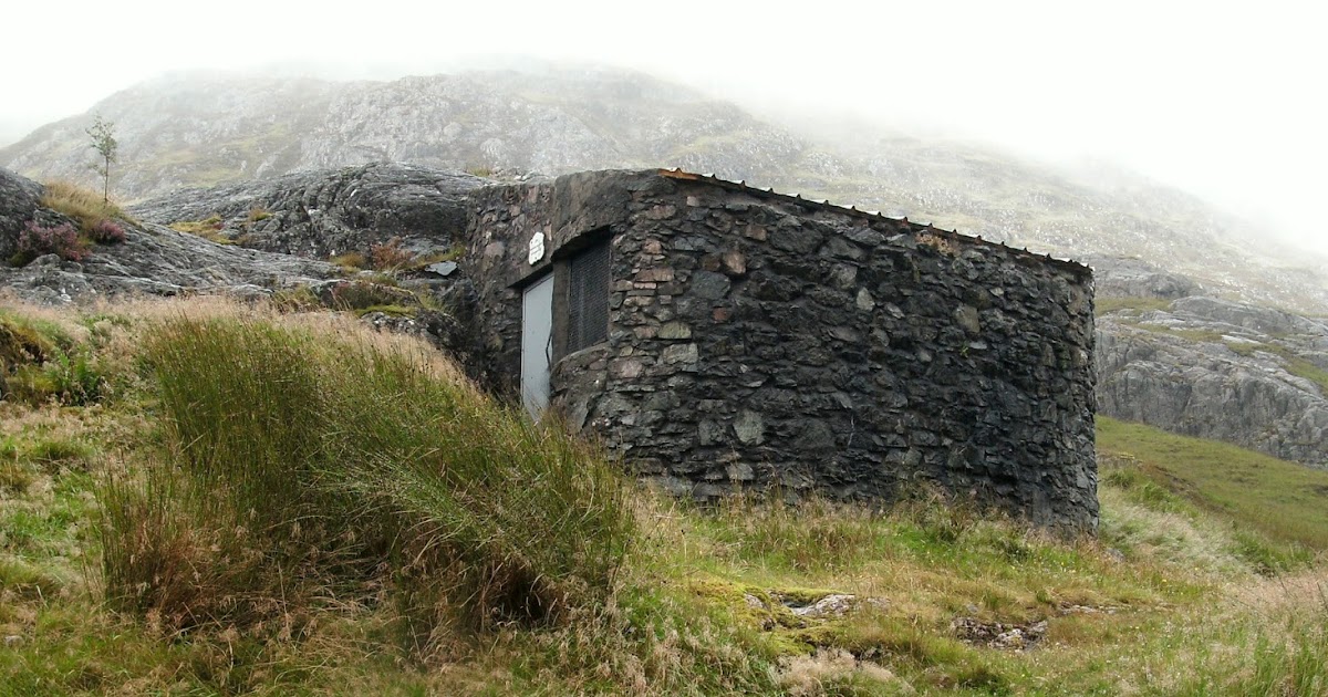 Tour Scotland: Tour Scotland Photograph Howff Glencoe