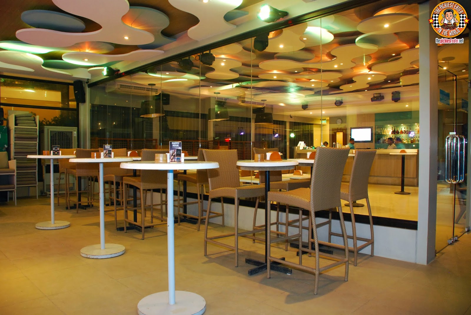 THE PICKIEST EATER IN THE WORLD: THE ALL NEW SEA BREEZE CAFE AT BORACAY ...