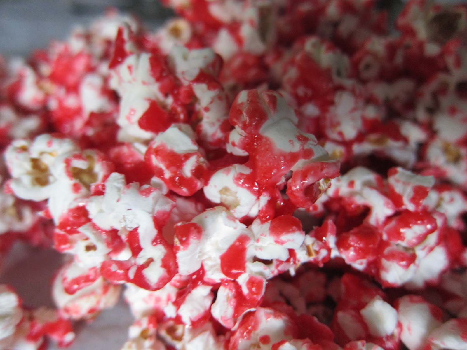 MiWonderings: Fruity Candied Popcorn