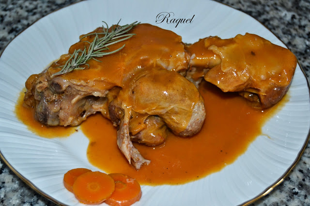 Mi Diversión en la cocina: Codillo en Salsa de Romero